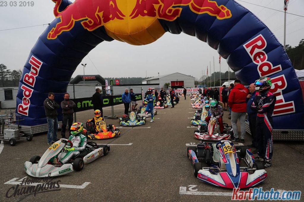 Ravenscroft takes Championship lead at first round of BNL - Clayton ...